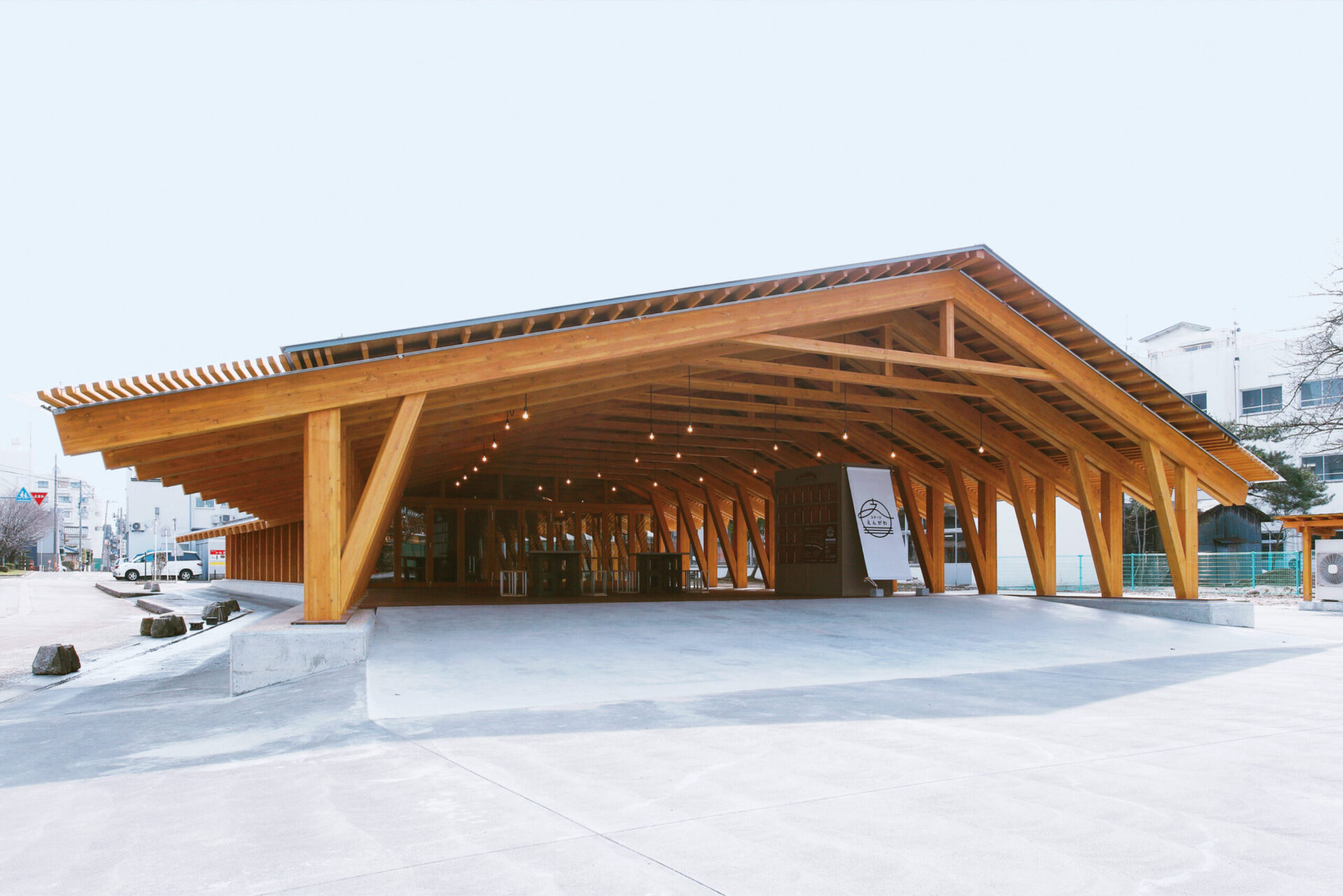ステージえんがわ | ケイ・アート｜新潟県三条市のデザイン事務所 - デザイン、印刷、自社ブランドの企画・販売